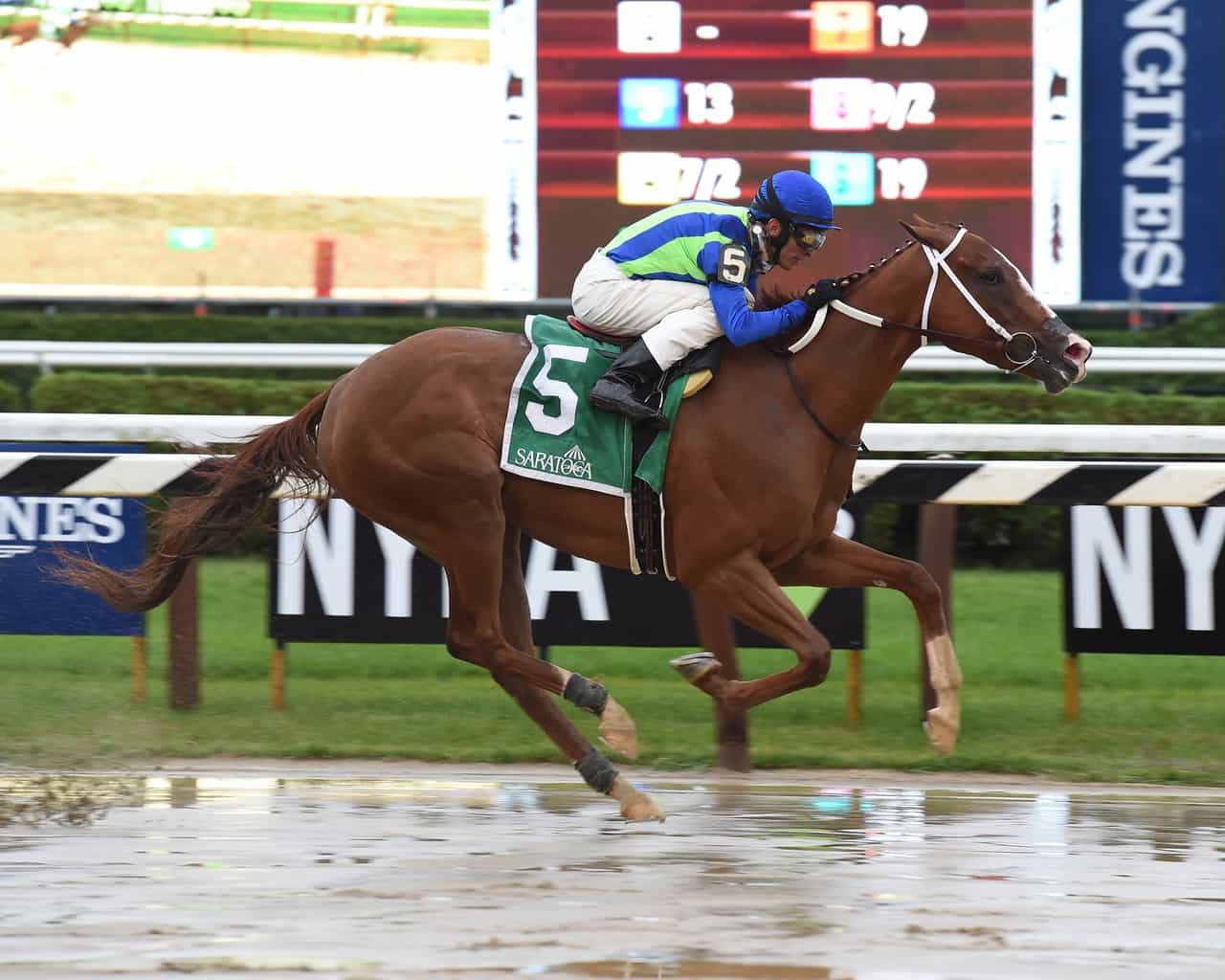 Vertical Oak Splashes To Victory In G2 Prioress